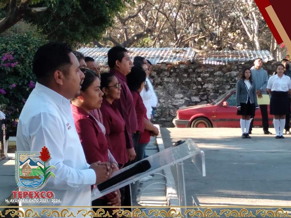 Conmemoran el día de la bandera en Tepexco – The Mixteca Times